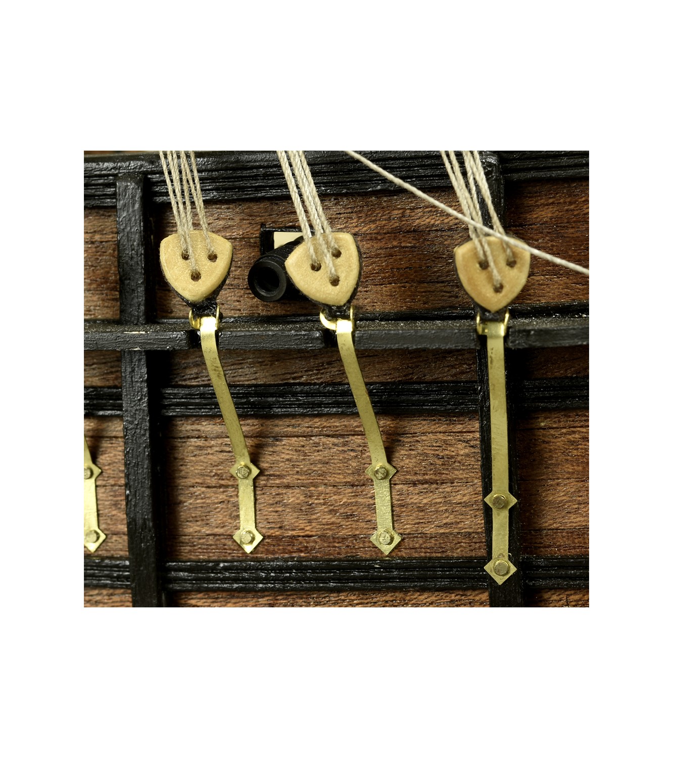 Chain-Plates in Metal for Deadeyes (1 Unit) on Ship Modeling