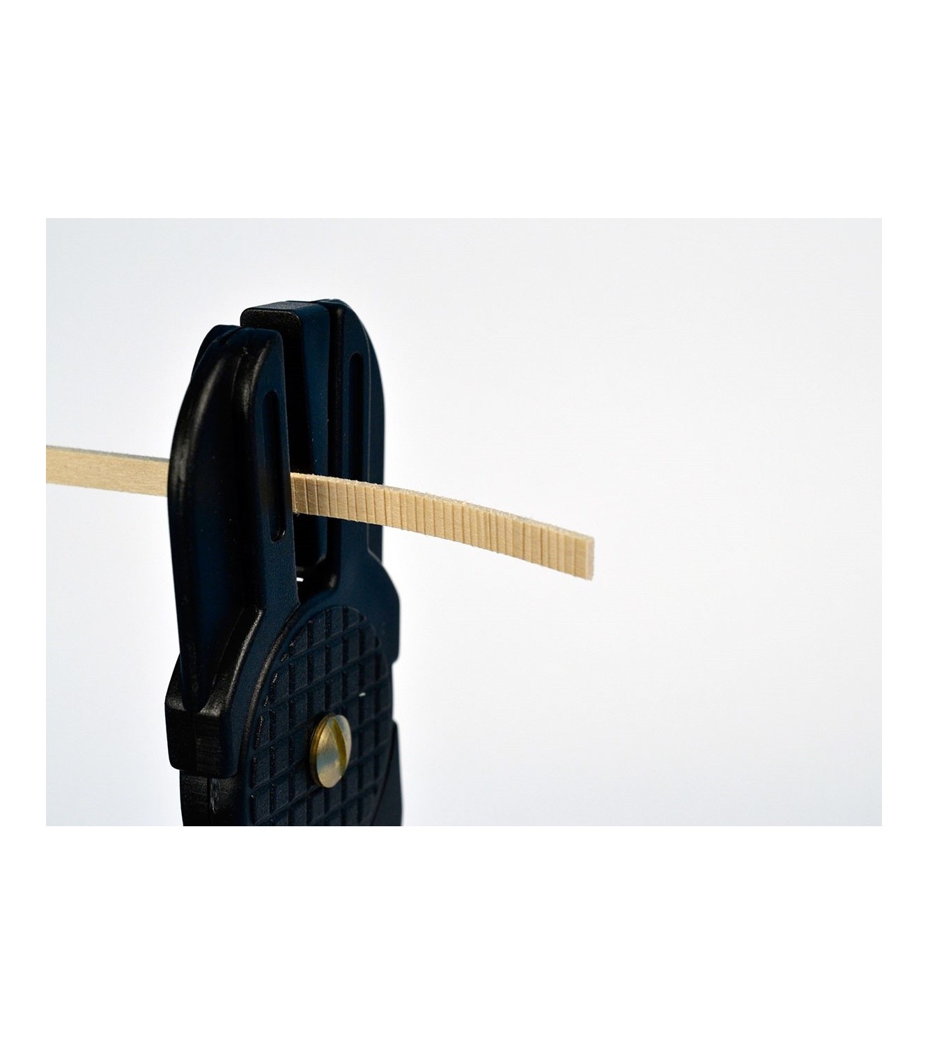 Plank Bender for Ship Modeling. Modelers Can Built Easier