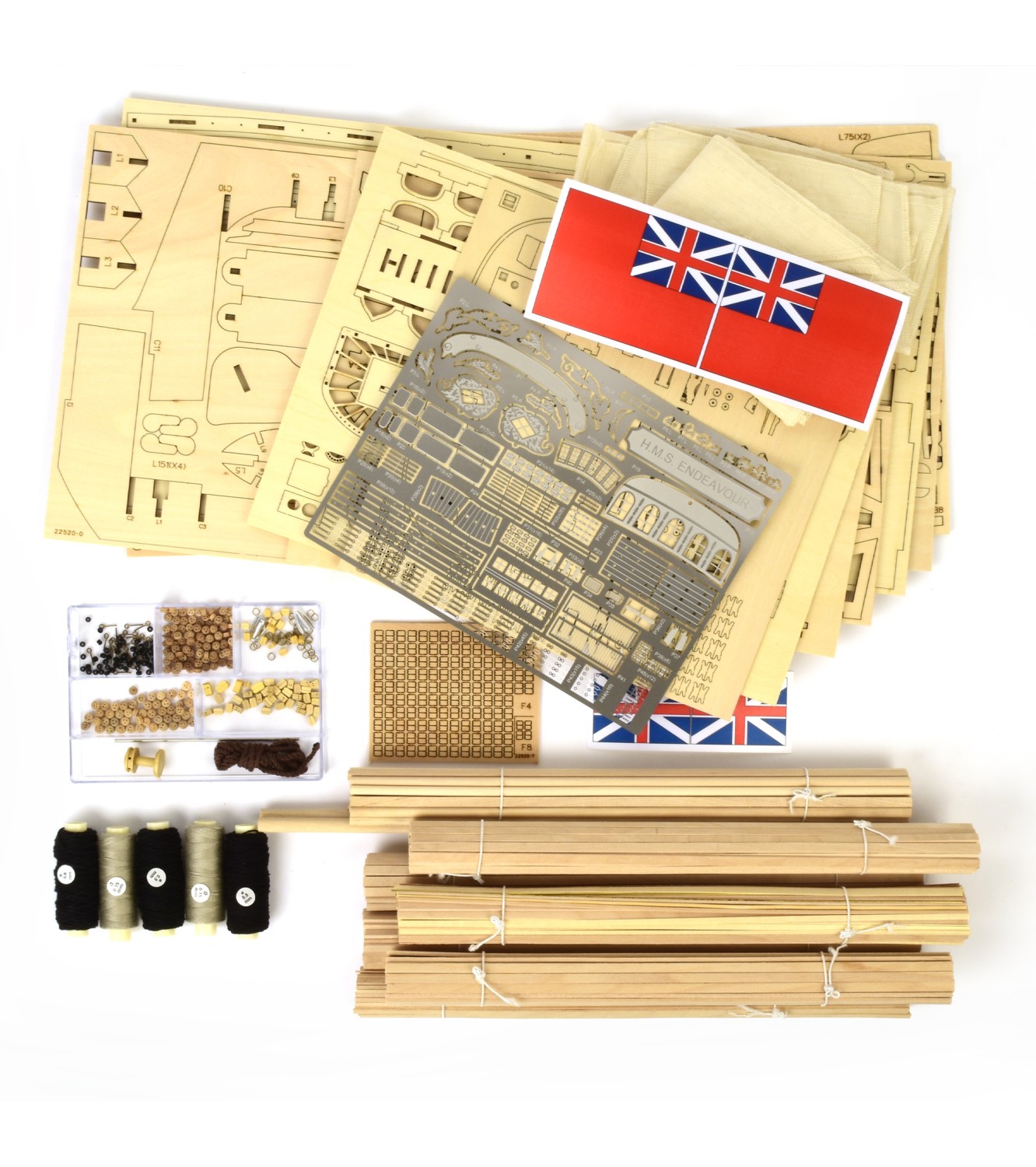 Houten modelschip HMS Endeavour in schaal 1:65