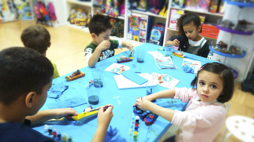 Ship Modeling and Aircraft Modeling. Legacy of the boat and plane models