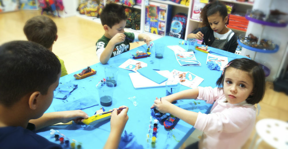 Models for Kids +8. Passion for children modeling. Artesanía Latina's Blog