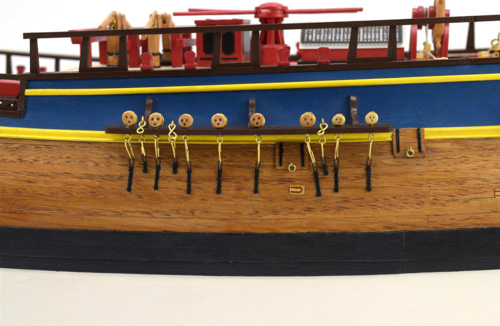 HMS Endeavour Ship Model: 2021 Renewed Wooden Naval Modeling Kit