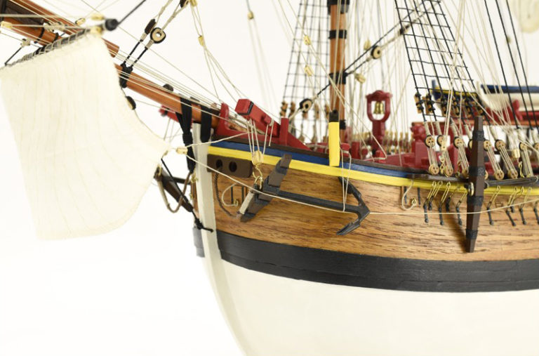 HMS Endeavour Ship Model: 2021 Renewed Wooden Naval Modeling Kit