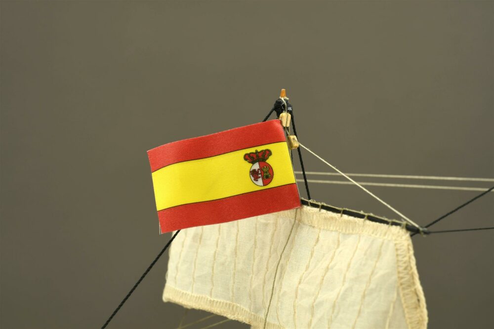 Model Ship Santisima Trinidad: 1/84 Wooden Modeling Kit for Experts