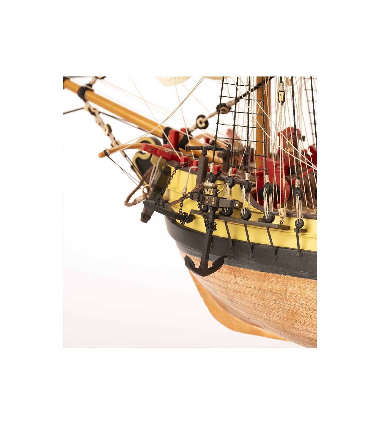 Wooden Model Ship Kit: English Armed Brig HMS Supply at 1:50