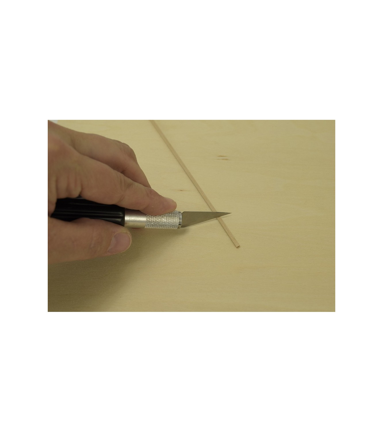 Cutter N5 avec 5 Lames et Manche Ergonomique : Modélisme