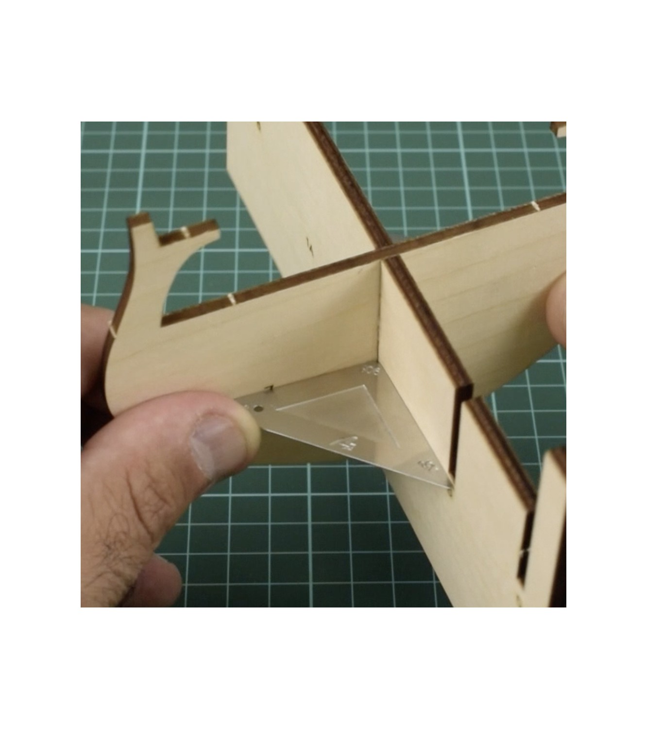 Micro Drawing Set for Modeling: place parts with measurement