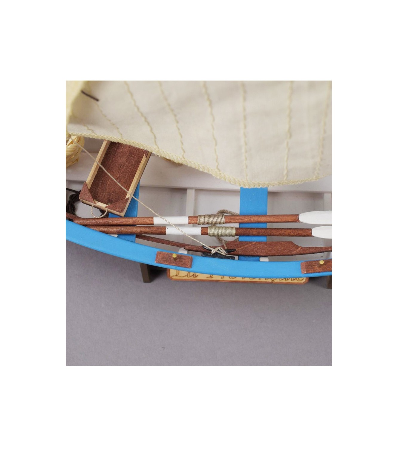 Wooden Model Ship: French Fishing Boat La Provençale 1:20