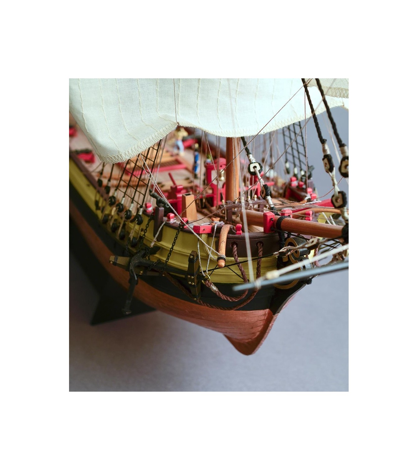 Wooden Model Ship Kit: English Armed Brig HMS Supply at 1:50