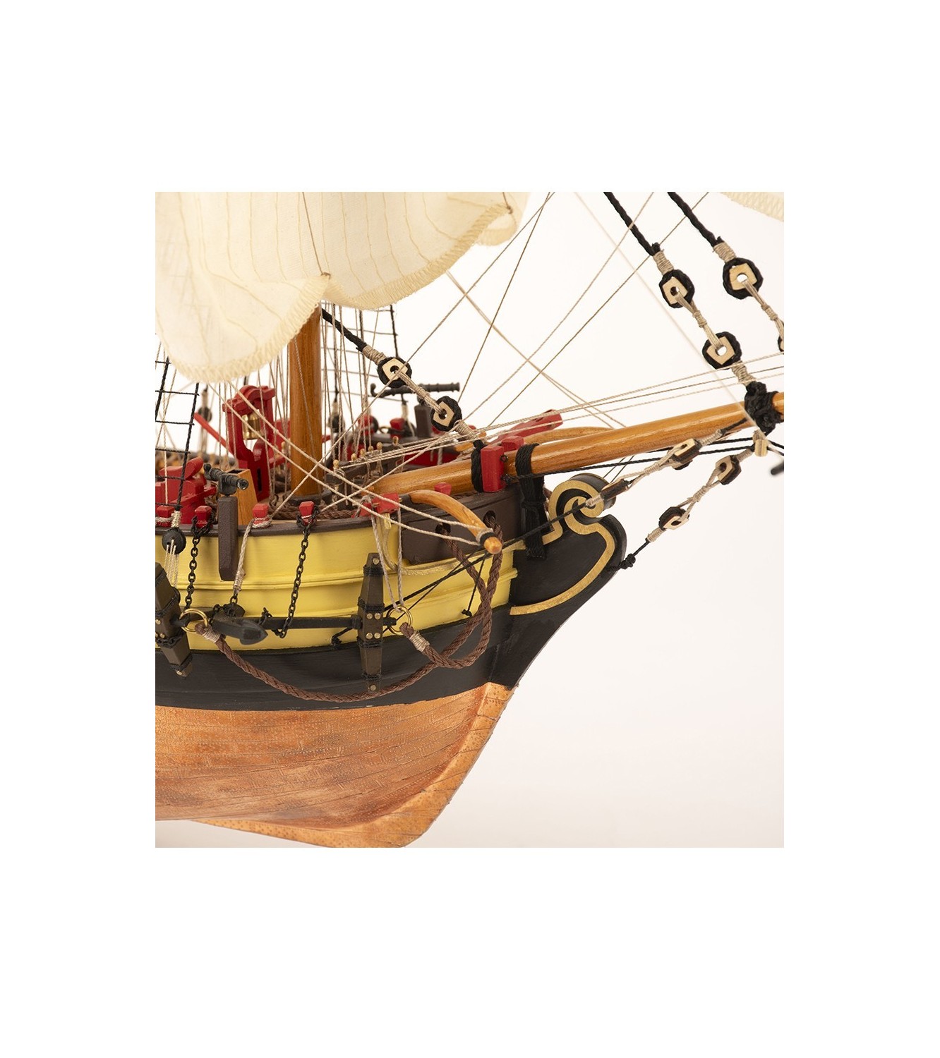 Wooden Model Ship Kit: English Armed Brig HMS Supply at 1:50